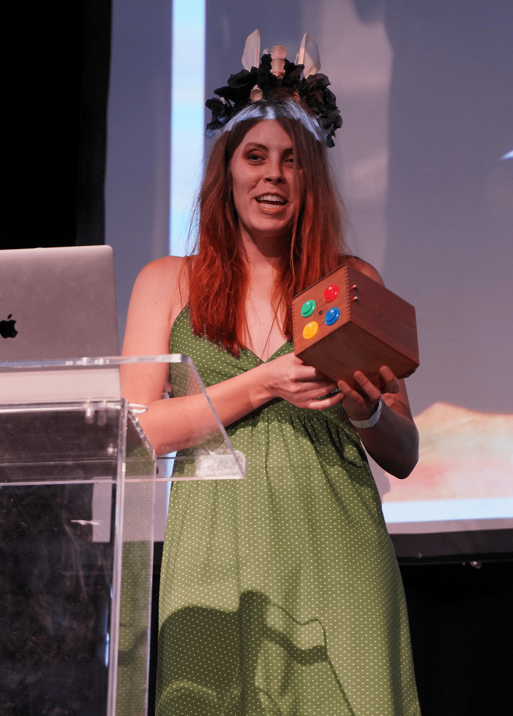 Supercon Talk: Emily Velasco Wants You To Work Weird | Hackaday