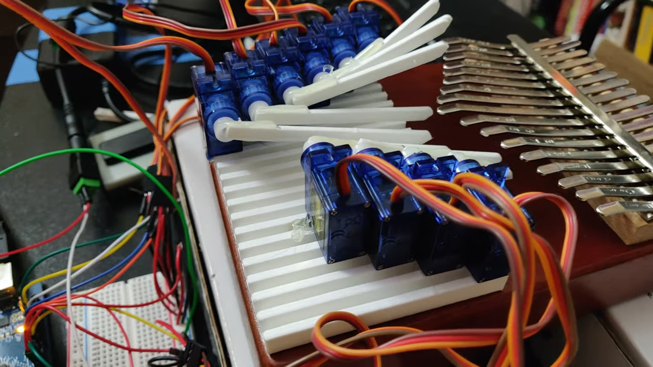 Plucky Kalimba Plays Itself | Hackaday