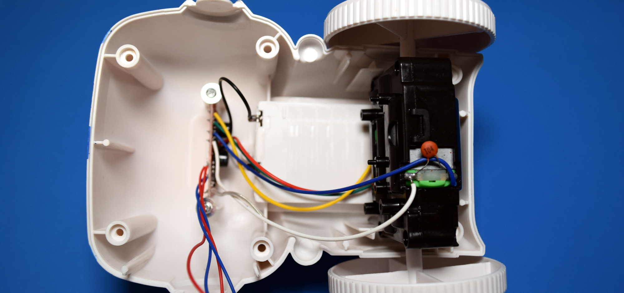 Teardown: BilBot Bluetooth Robot | Hackaday