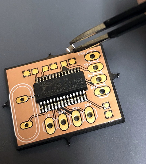 A Tiny USB Hub For All Your Hardware Modding Needs | Hackaday