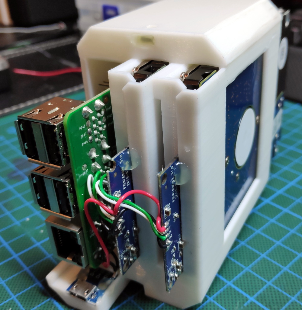 A Very Buttoned Up Raspberry Pi Media Server | Hackaday