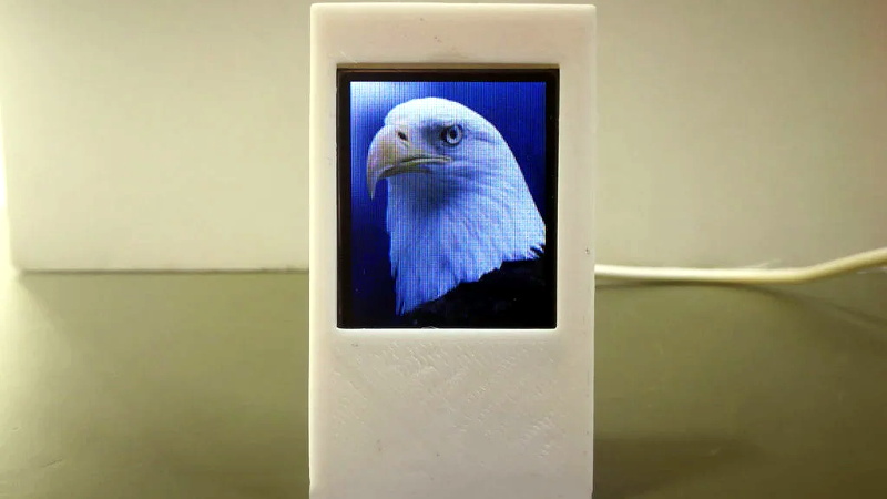 A Minimal ESP8266 Digital Picture Frame | Hackaday