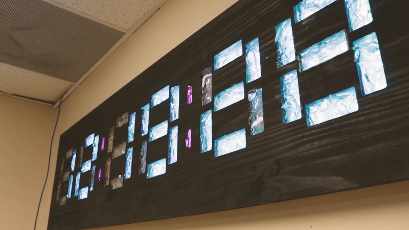 Huge Seven Segment Display Made From Broken Glass | Hackaday