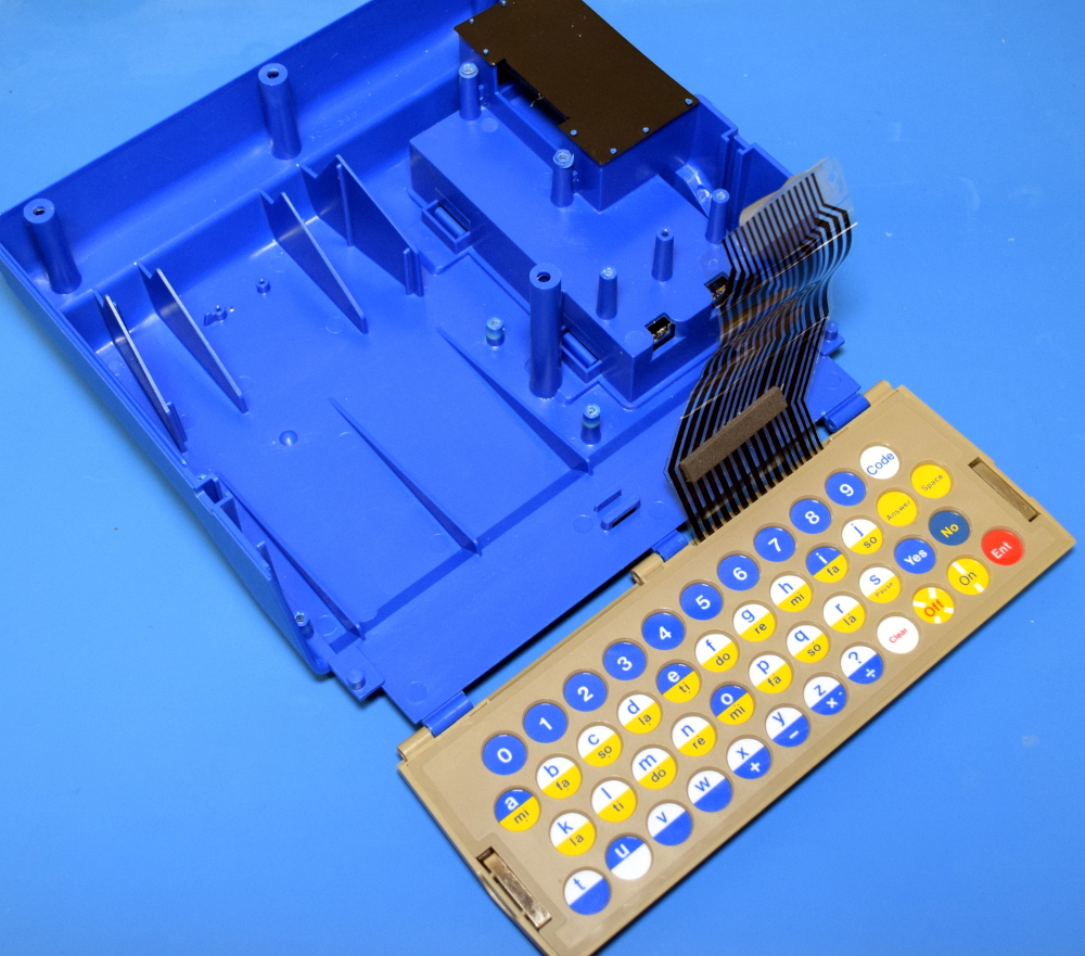 Teardown: VTech Whiz Kid Luggable Computer | Hackaday