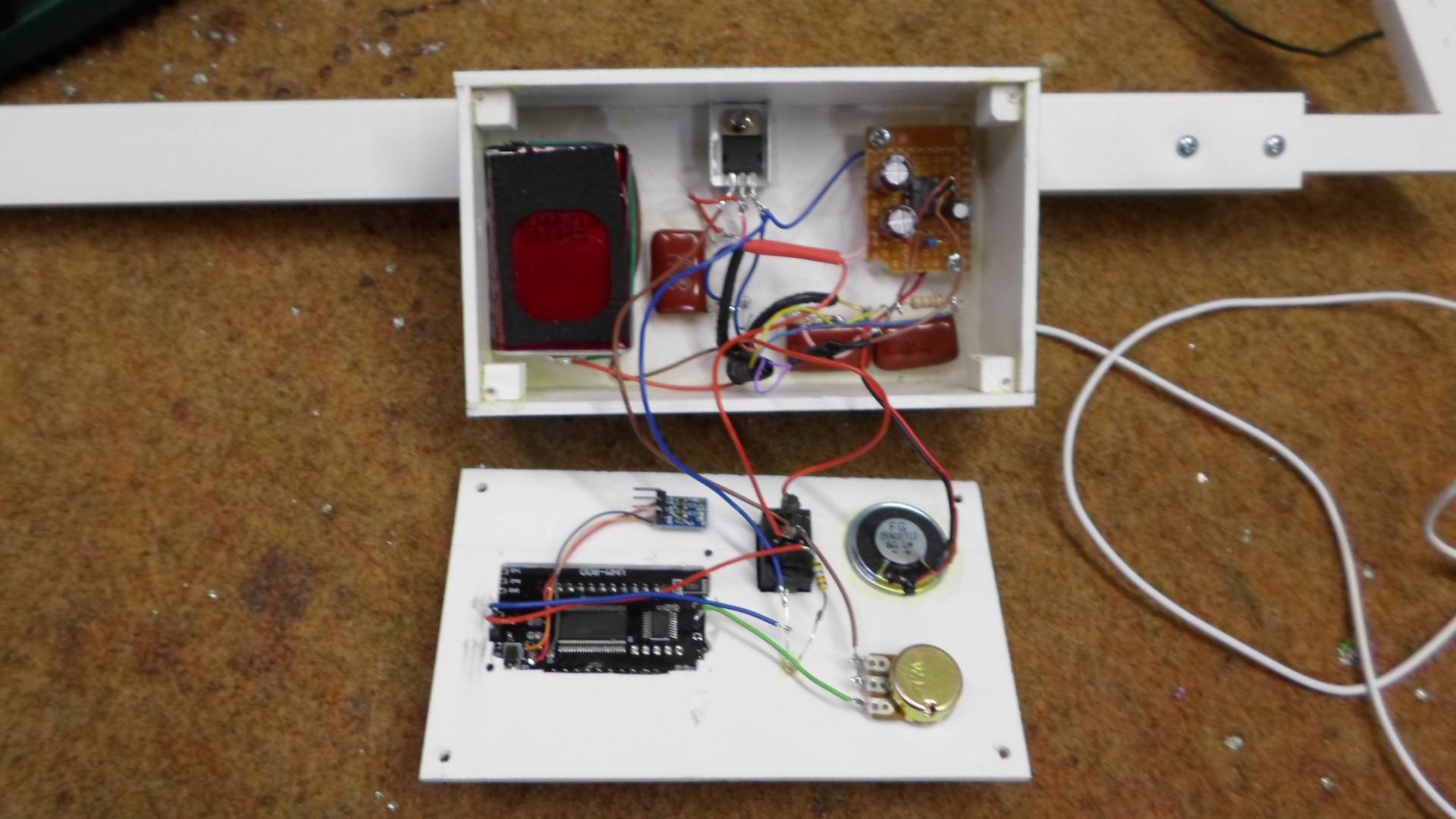 A Smart DIY Metal Detector | Hackaday