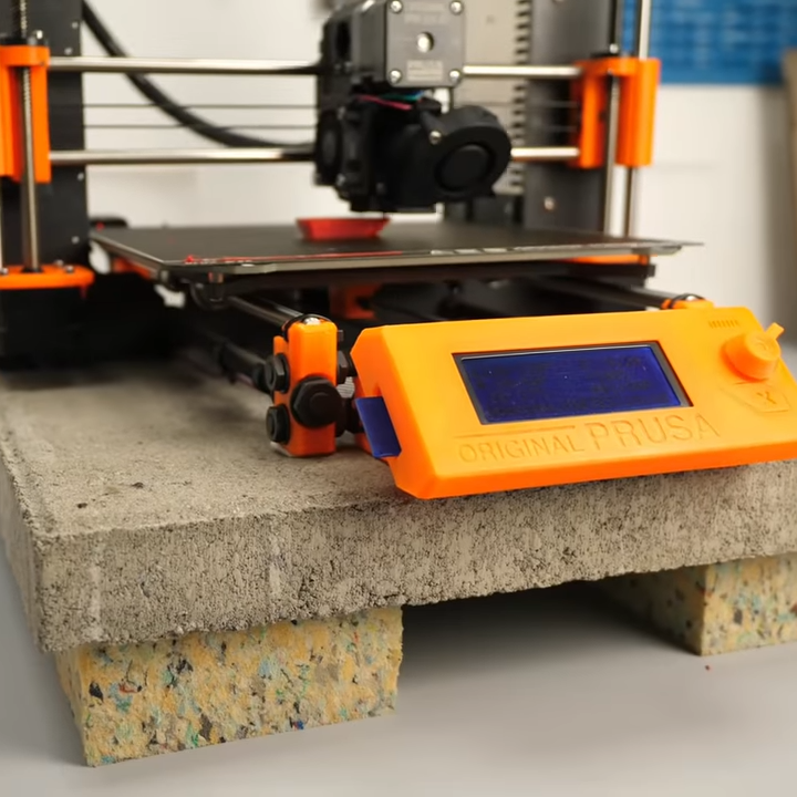 3D printer on top of 1/2 rack : r/homelab