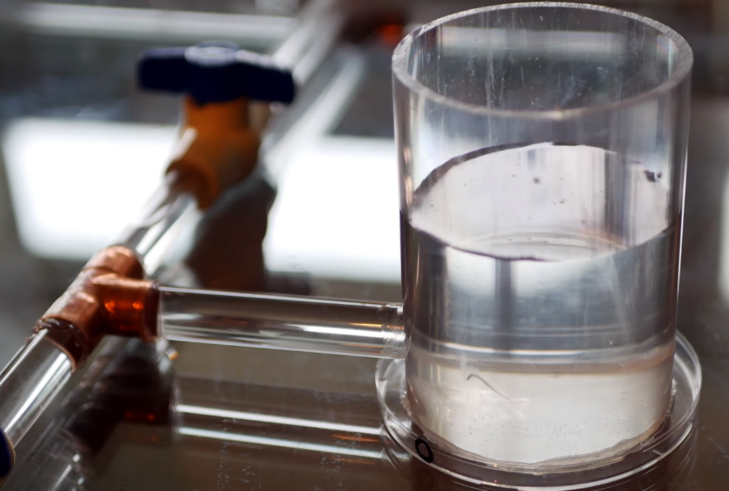 High Voltage Experiment Pipes Power With Water | Hackaday