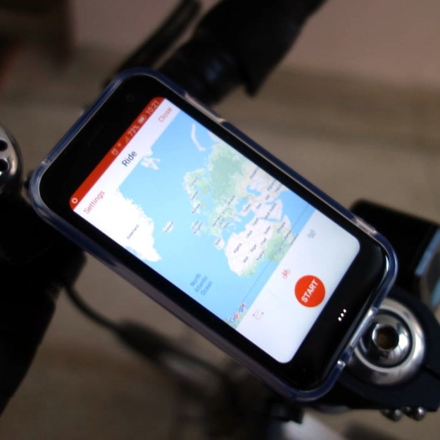 Palm’s Mini-Mobile Phone Becomes Bike Phone | Hackaday