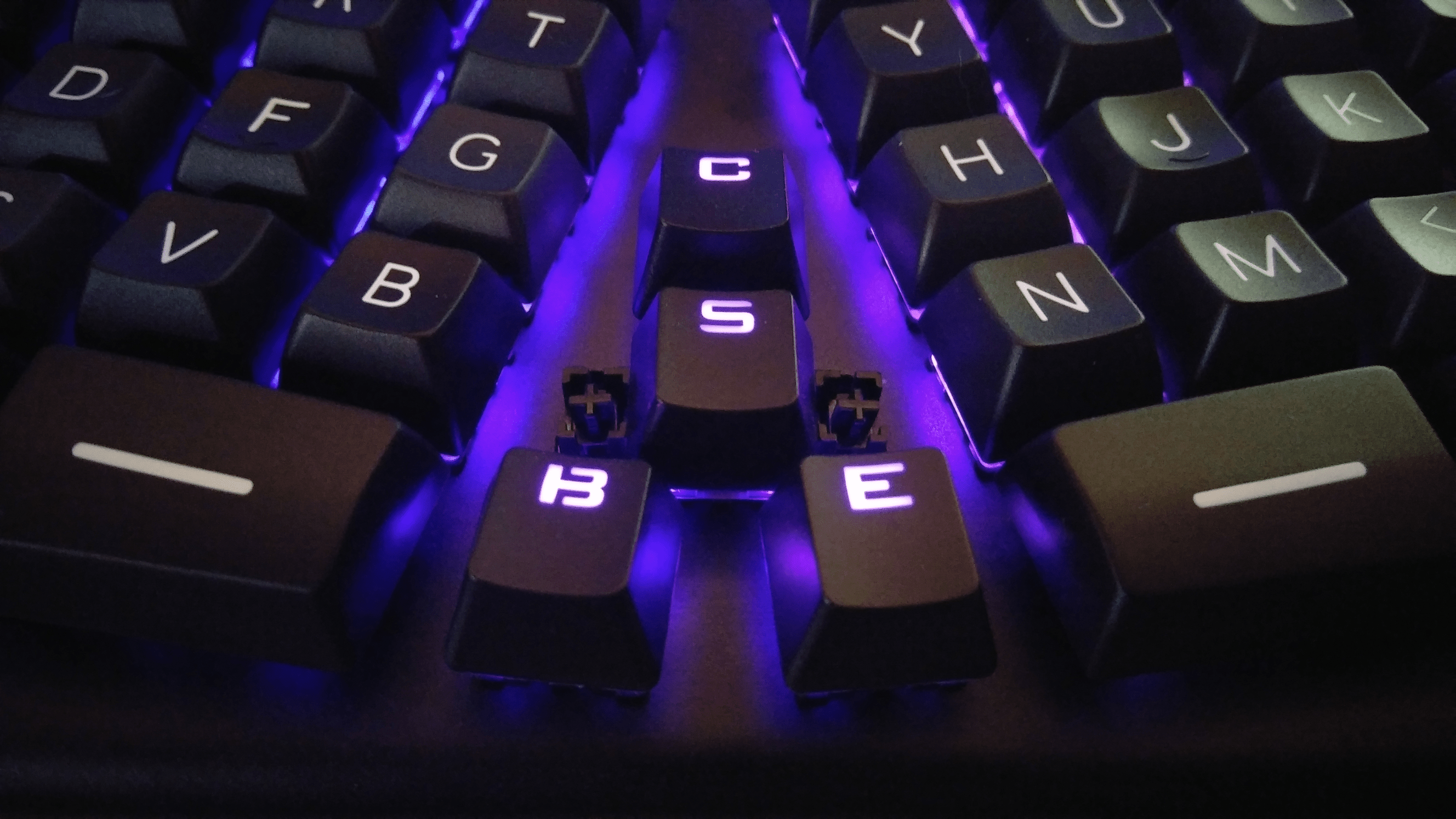 Inputs Of Interest: X-Bows Ergo-Mechanical Keyboard | Hackaday