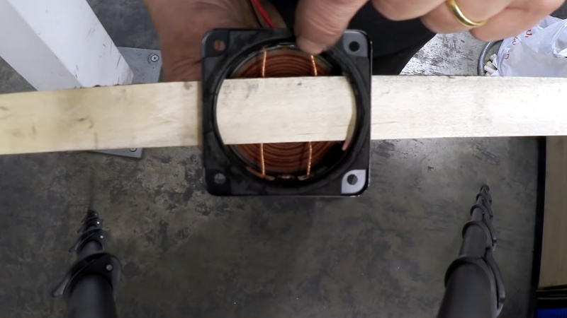 Experimenting With Vibratory Wind Generators | Hackaday
