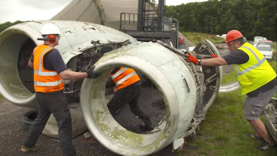 Jet Airliner Nacelle Becomes A Unique Camper | Hackaday