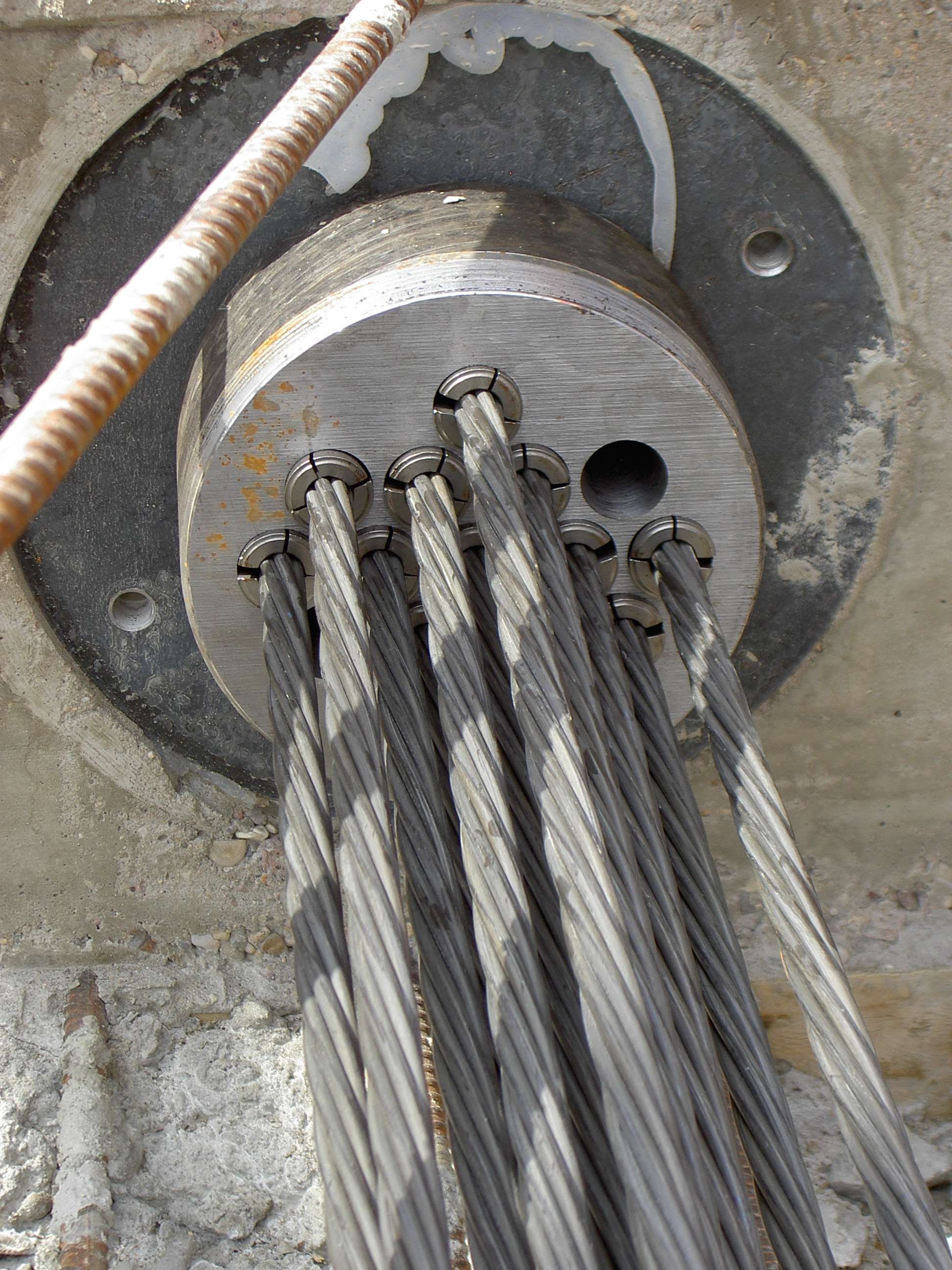 A Good, Hard Look At Pre-Stressed Concrete | Hackaday