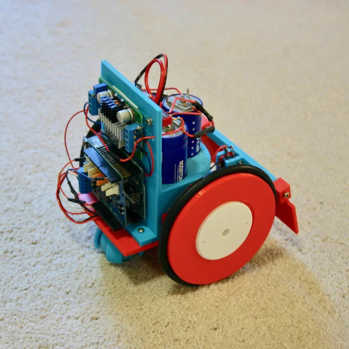 Ultracap Bot 600 | Hackaday