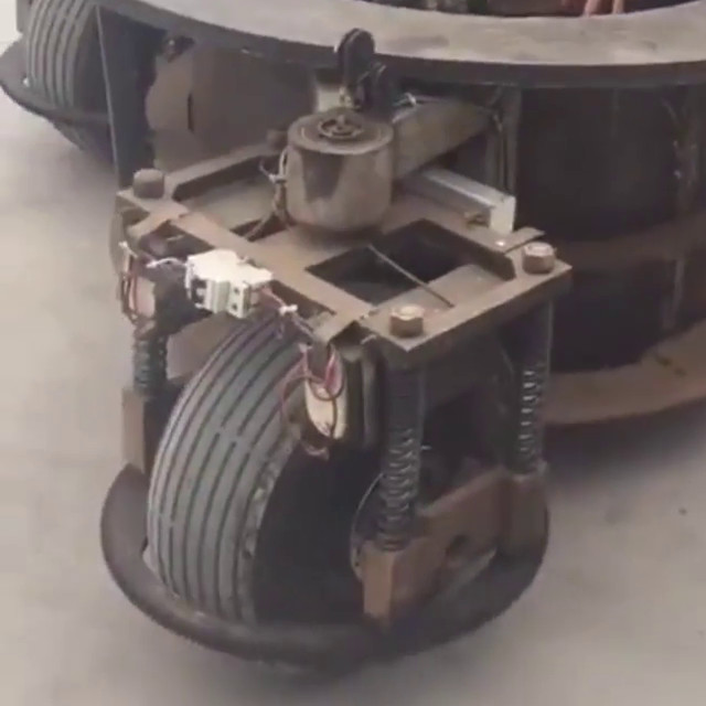 Three-Wheeled Turret Car Looks Like It Should Be Orbiting Thunderdome ...