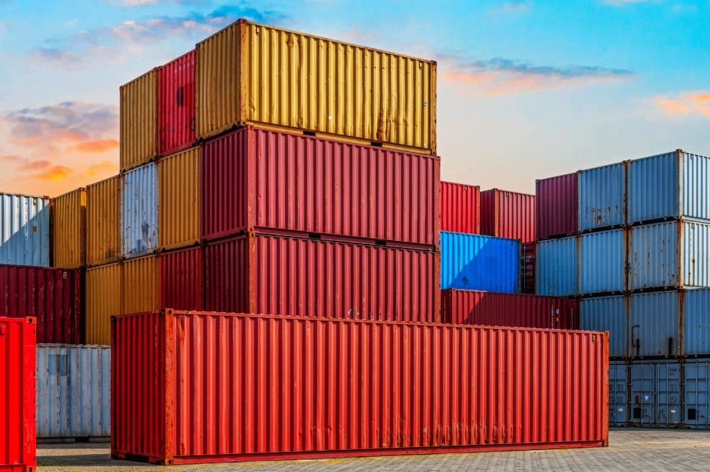 Field Guide To Shipping Containers | Hackaday