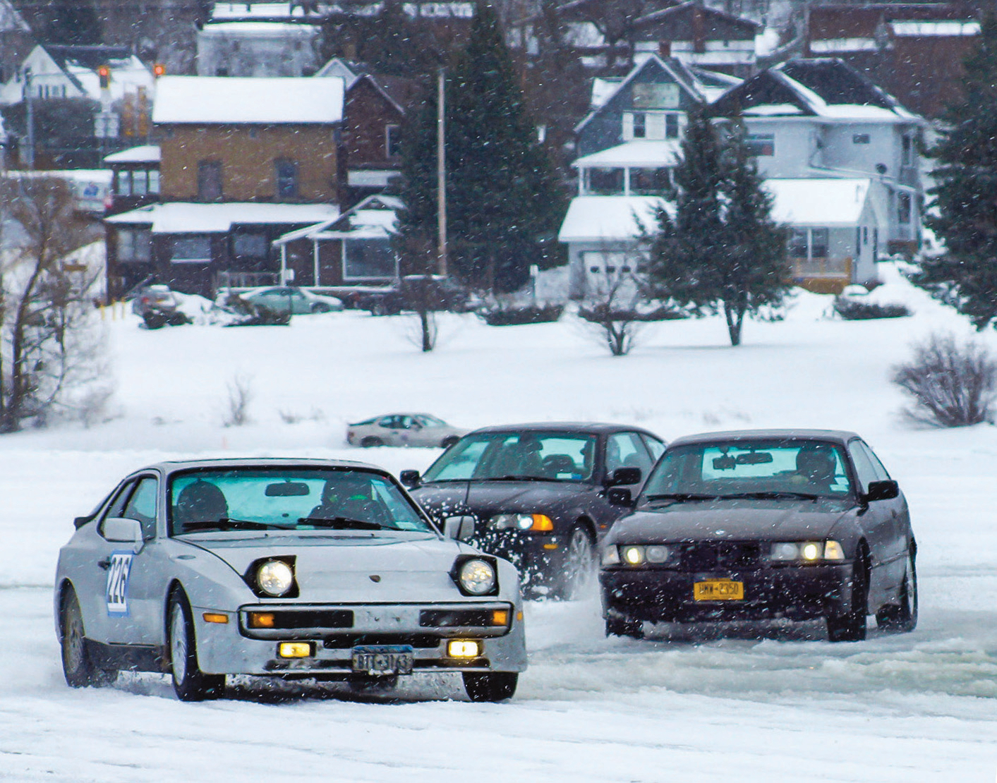How To Get Into Cars: Ice Racing Mods | Hackaday