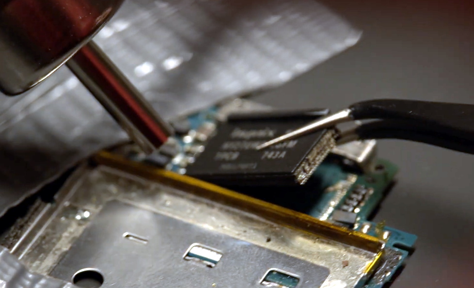 An Epic Quest To Put More Music On An IPod Nano 3G | Hackaday