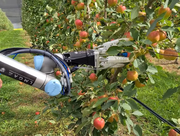 Apple-Picking Robot Stems From Labor Shortage | Hackaday