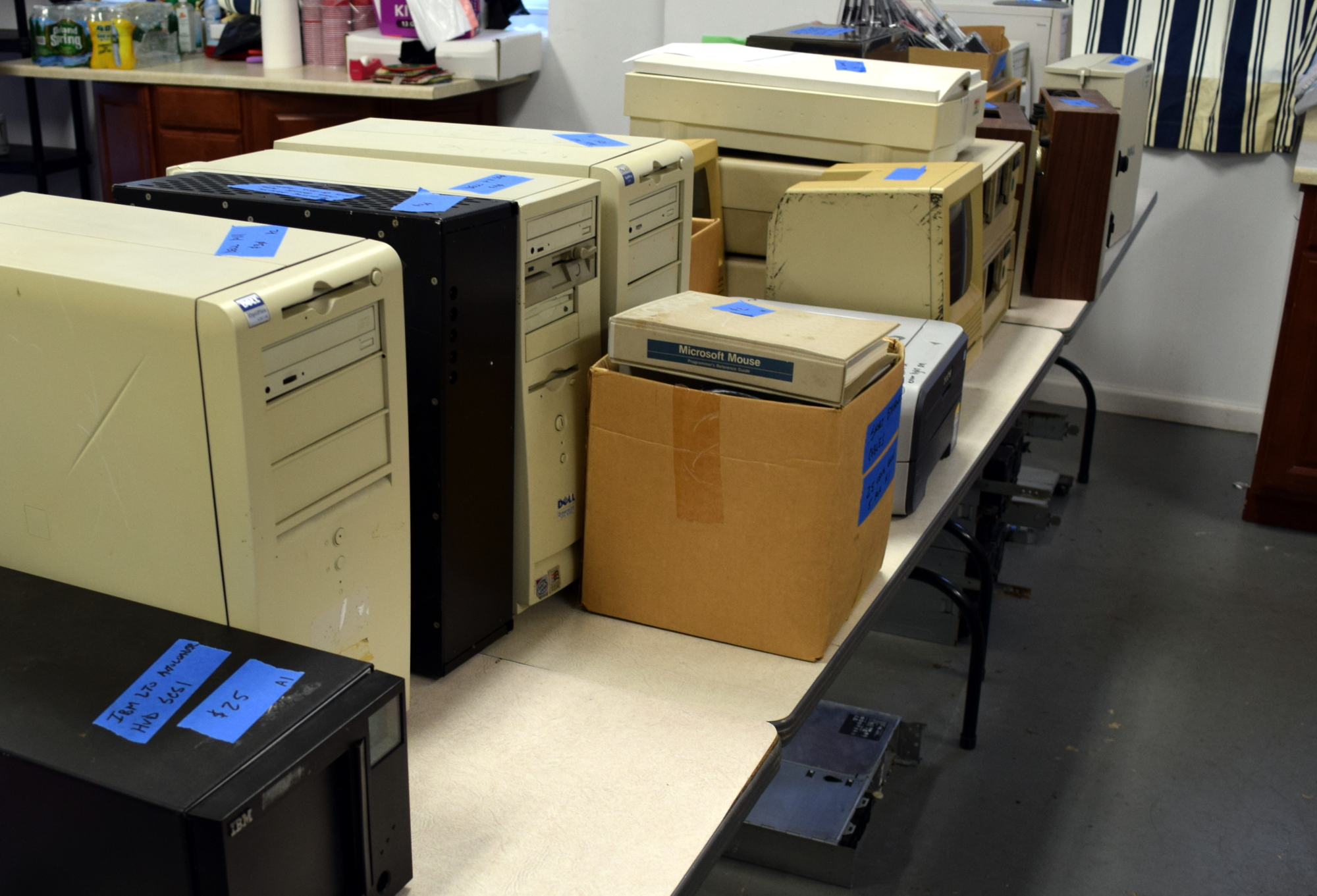 VCF Swap Meet Takes Step Back To Move Forward | Hackaday