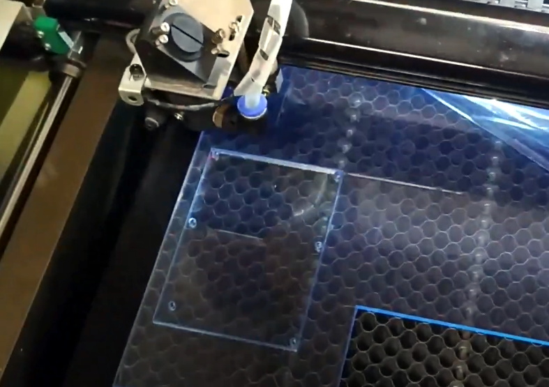 Transparent Hard Drive Gives Peek At The Platters | Hackaday