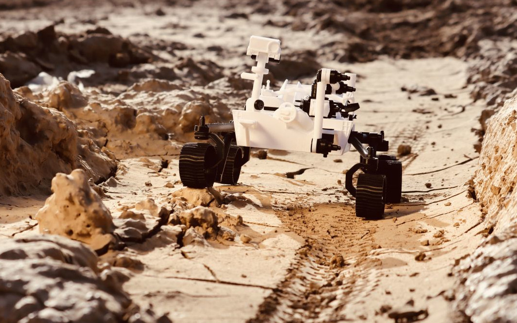 3D Printed Mars Rover Smiles For The Camera | Hackaday