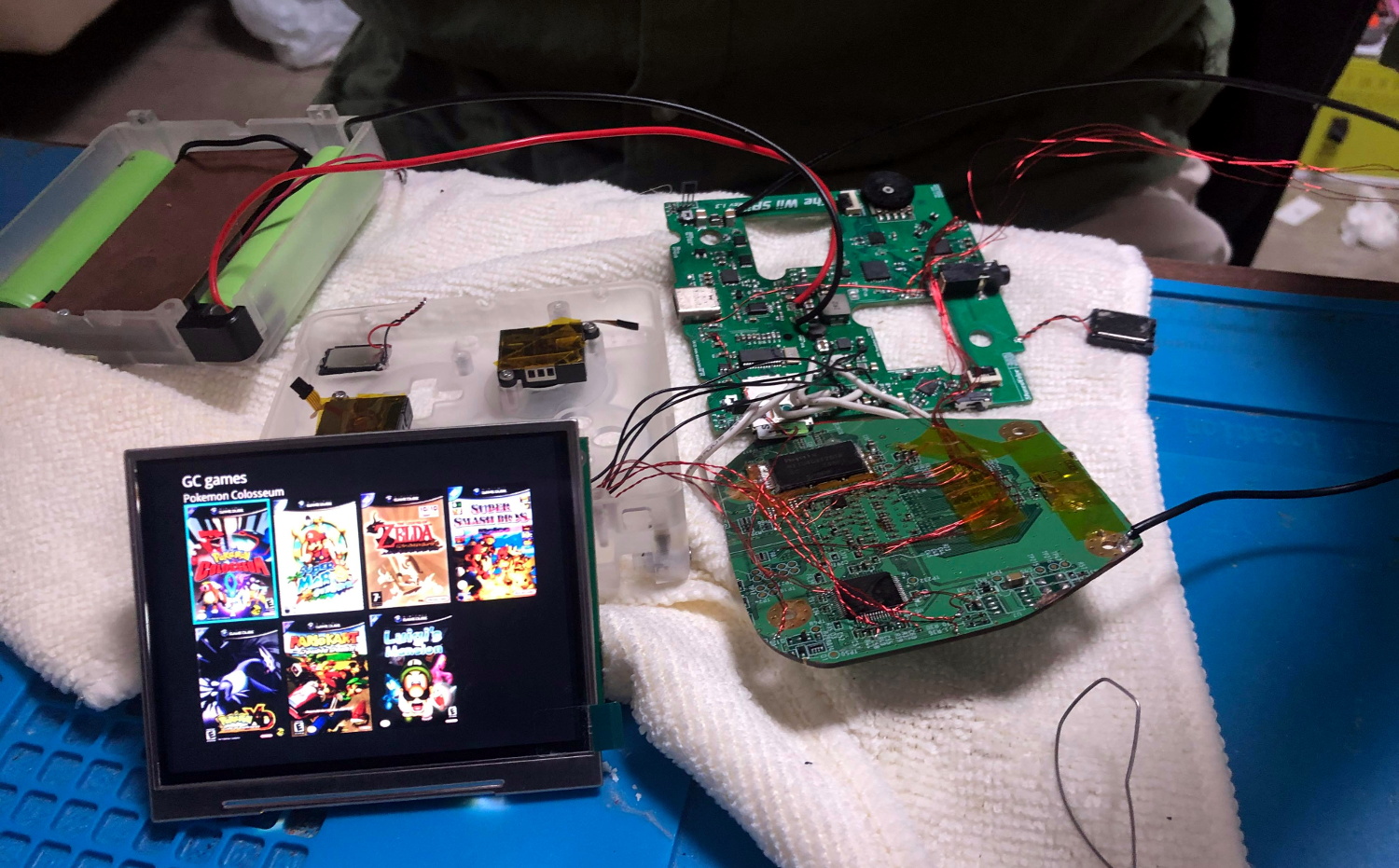 Pocket Sized Wii Sets The Bar For Portable Builds | Hackaday