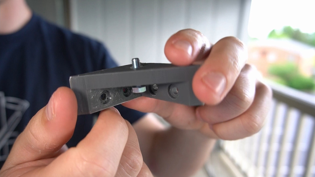 Smart Mirror Talks to 3D Printers - Trending Topics PH