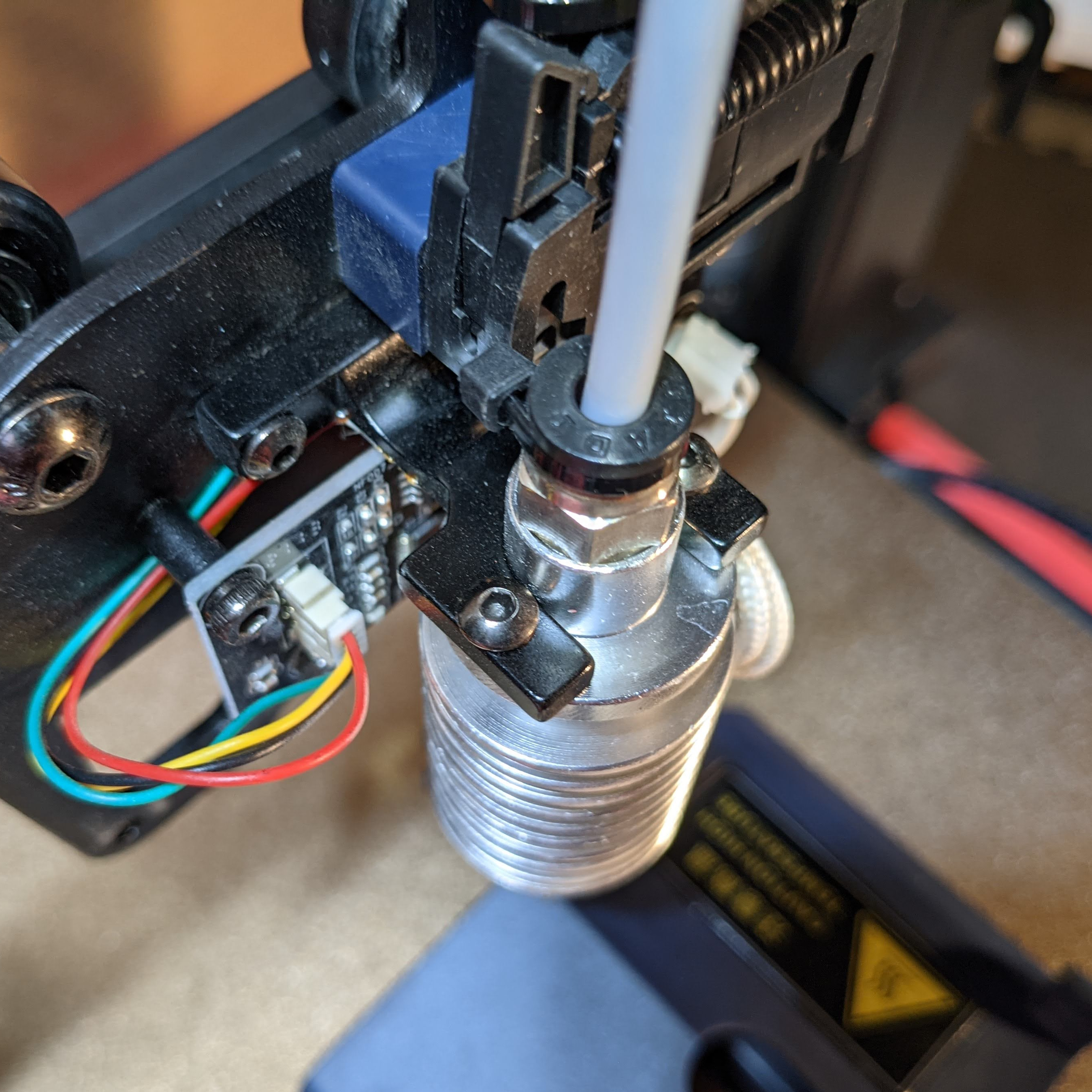 Fork-shaped Hot End Mount. Strain Gauge Is On The Underside. | Hackaday