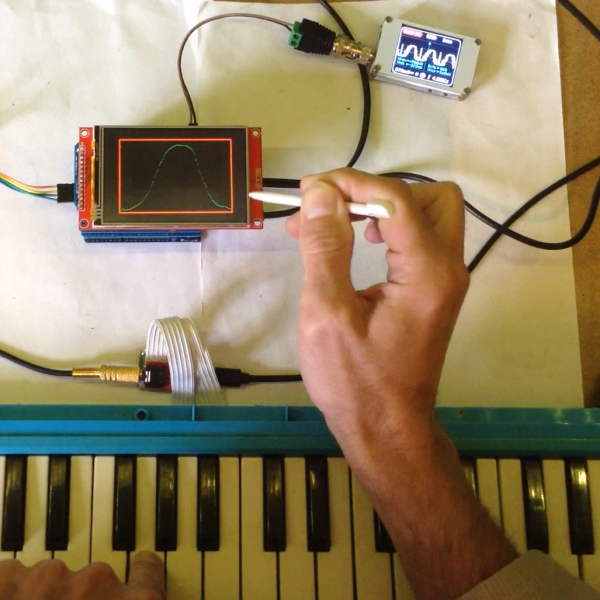 Touchscreen Makes For A Neat Wavetable Synth Hackaday