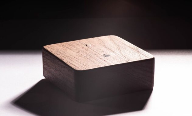 Building A Custom Linux Single Board Computer Just To Play Spotify | Hackaday