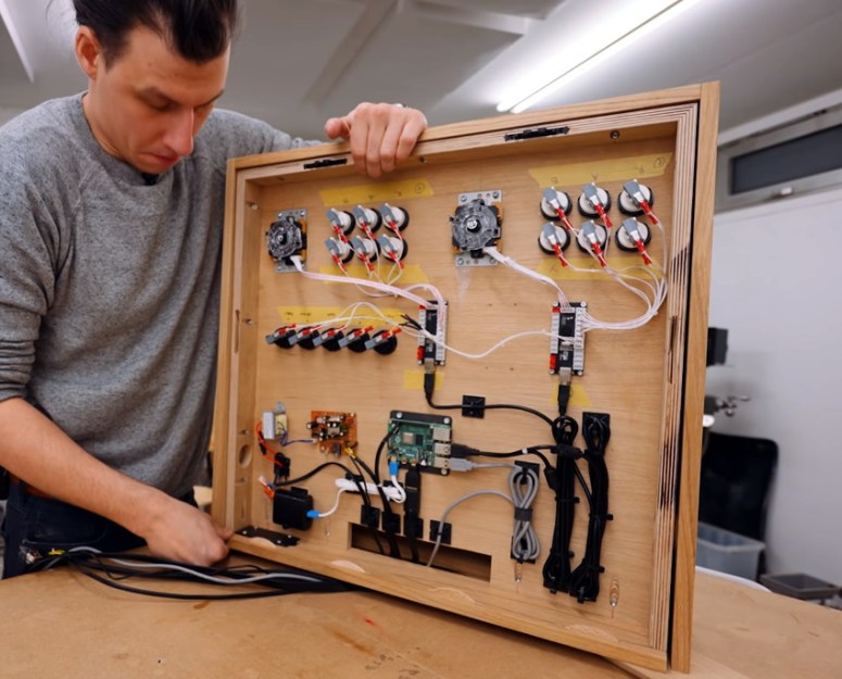 Arcade Machine Pack And Play | Hackaday