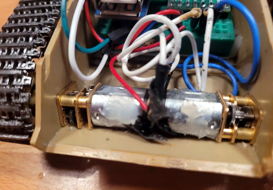 Pi Powered 1:35 Scale Panther Tank | Hackaday