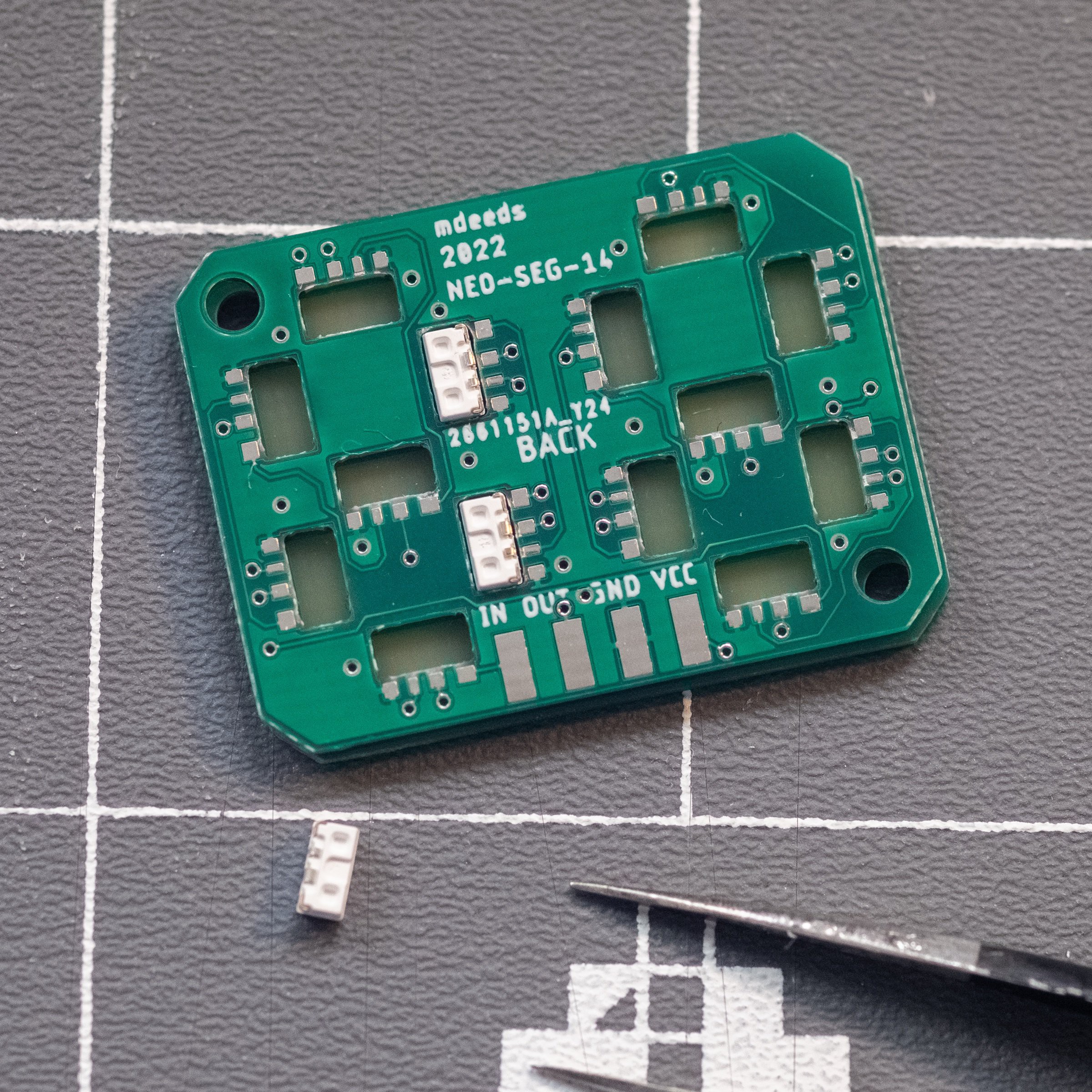 RGB 7-Segment Display Module Glows In All The Colours | Hackaday