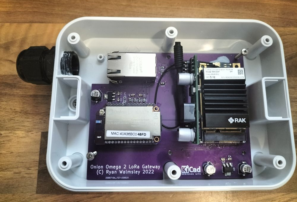 Designing A LoRa Gateway During A Part Shortage | Hackaday
