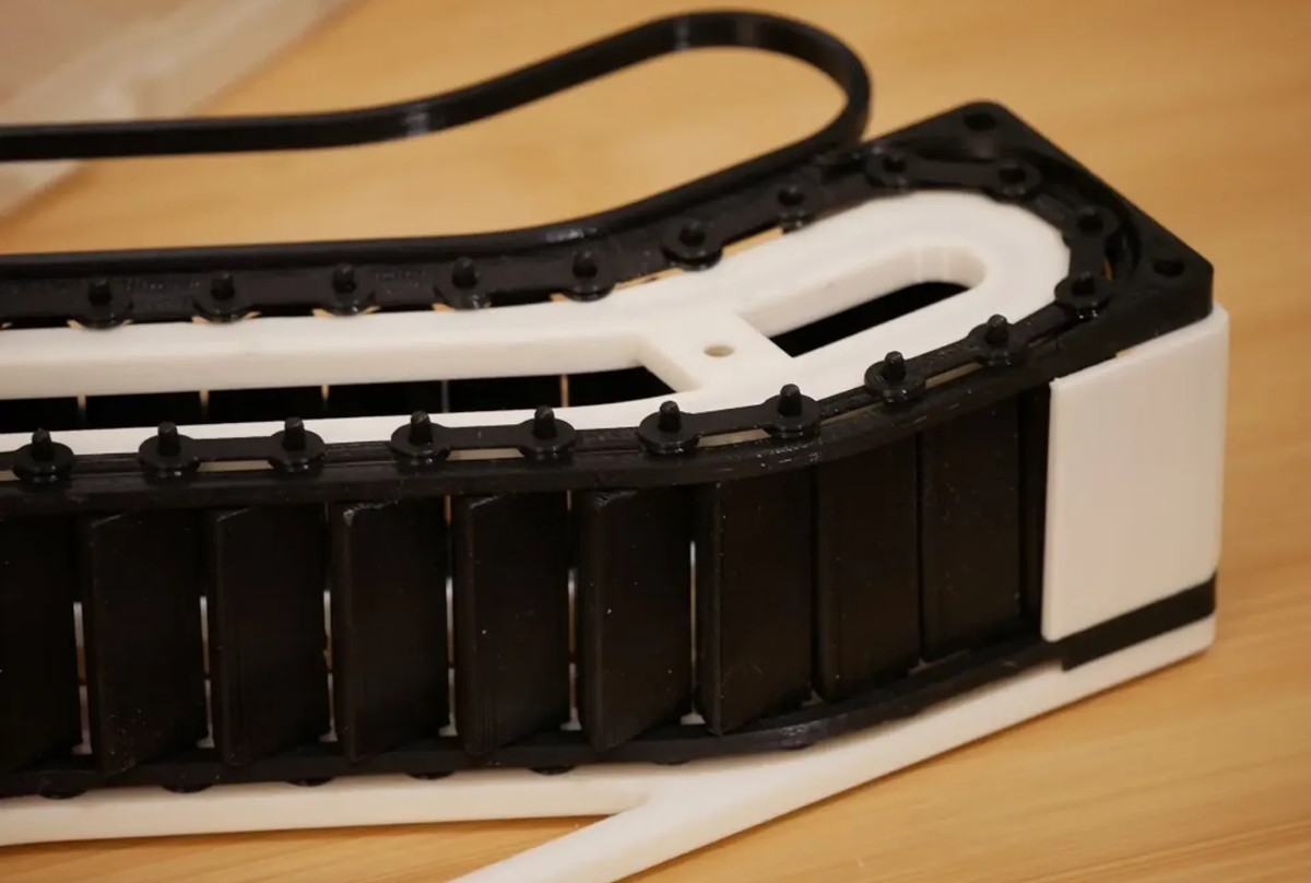 Up Your Desk Toy Game With This 3D Printed Escalator | Hackaday