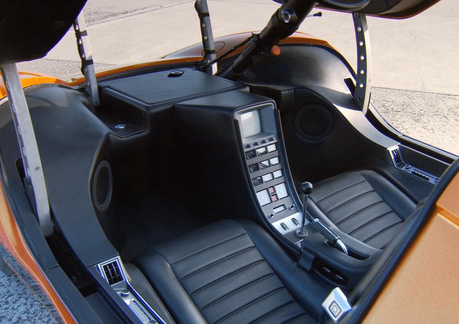 Backup Camera, Digital Dash, Road Assist… In 1969? | Hackaday