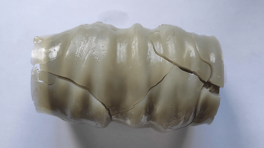 Toilet Paper Tube Pulls Dissolved Resin From IPA, Cures It For Disposal ...