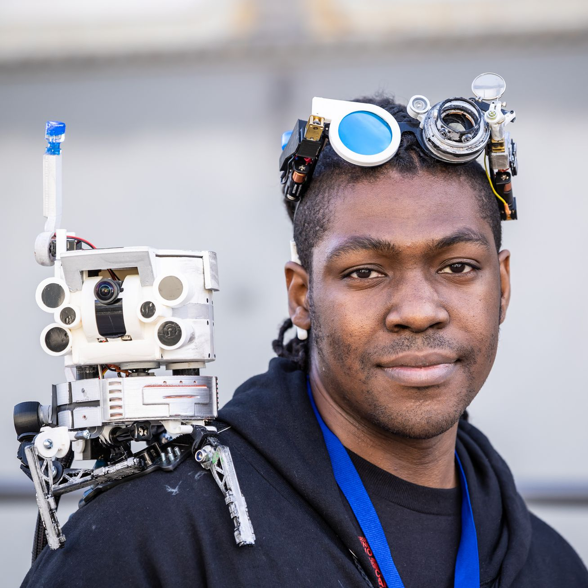 2022 Supercon: Schedule Released, And [Odd Jayy] | Hackaday