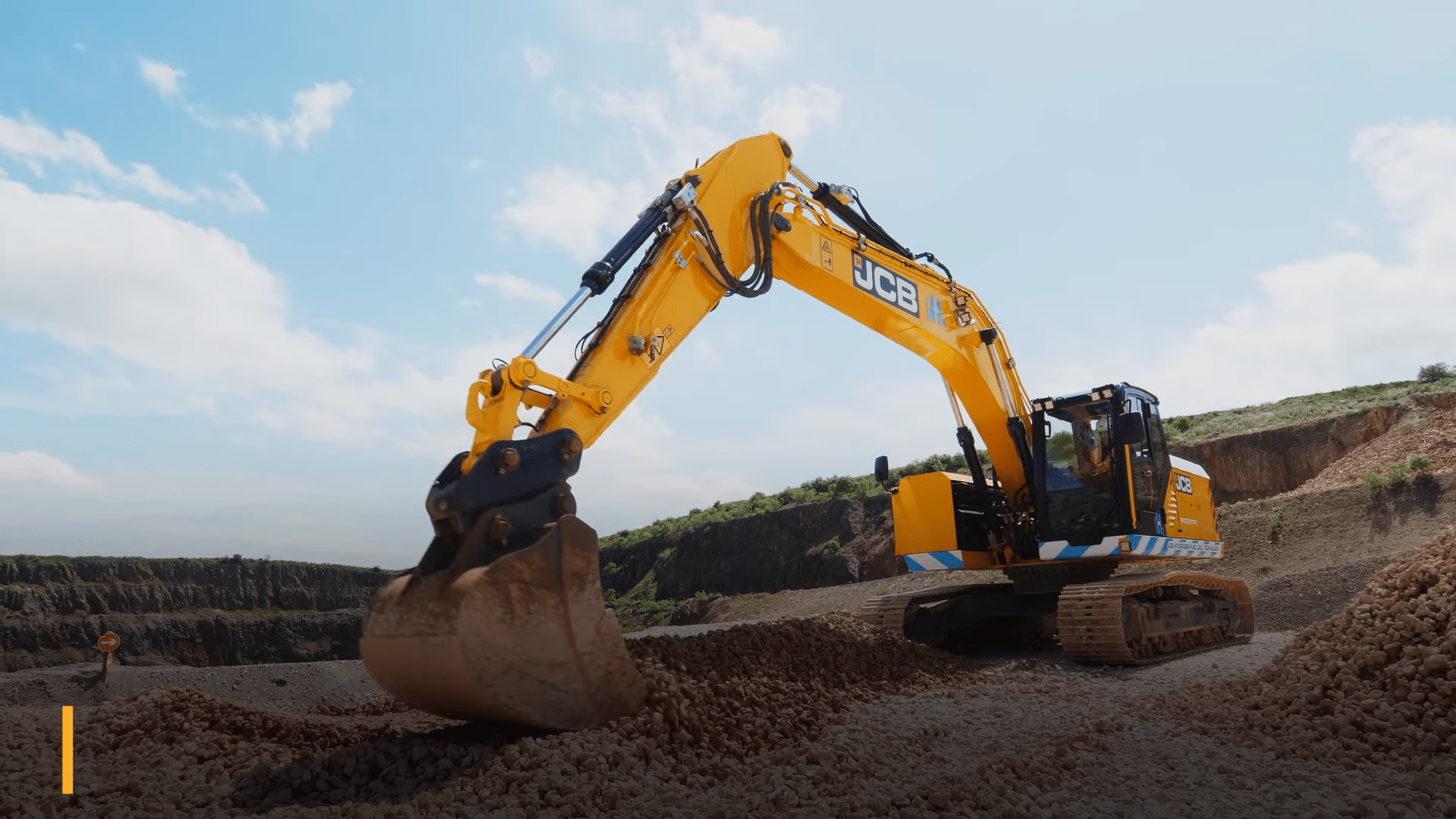 JCB Is Exploring Hydrogen Combustion Engines For Construction Machinery ...