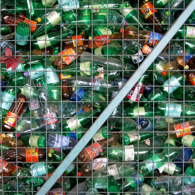 1024px-Plastic_bottles_for_recycling_thumbnail | Hackaday