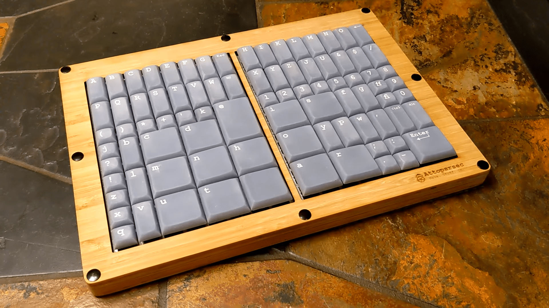 Two-Thirds Keyboard Is Inspired By The Typesetting Era
