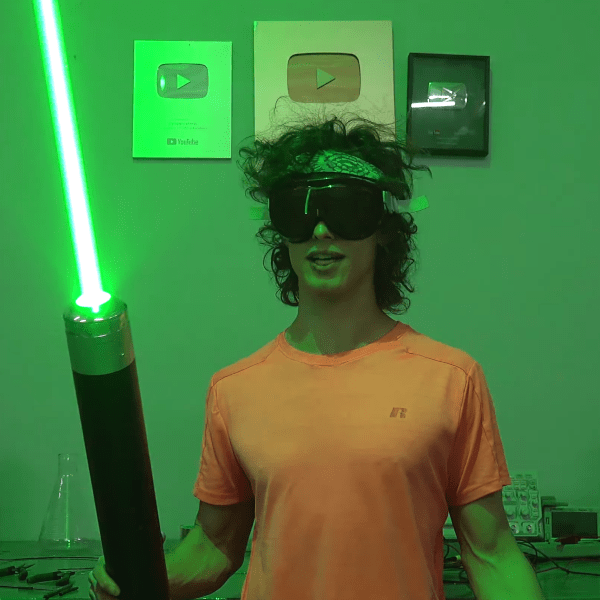 The World s Brightest Laser Pointer Hackaday the-world-s-brightest-laser-pointer-hackaday