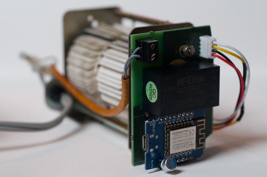 Split Flap | Hackaday