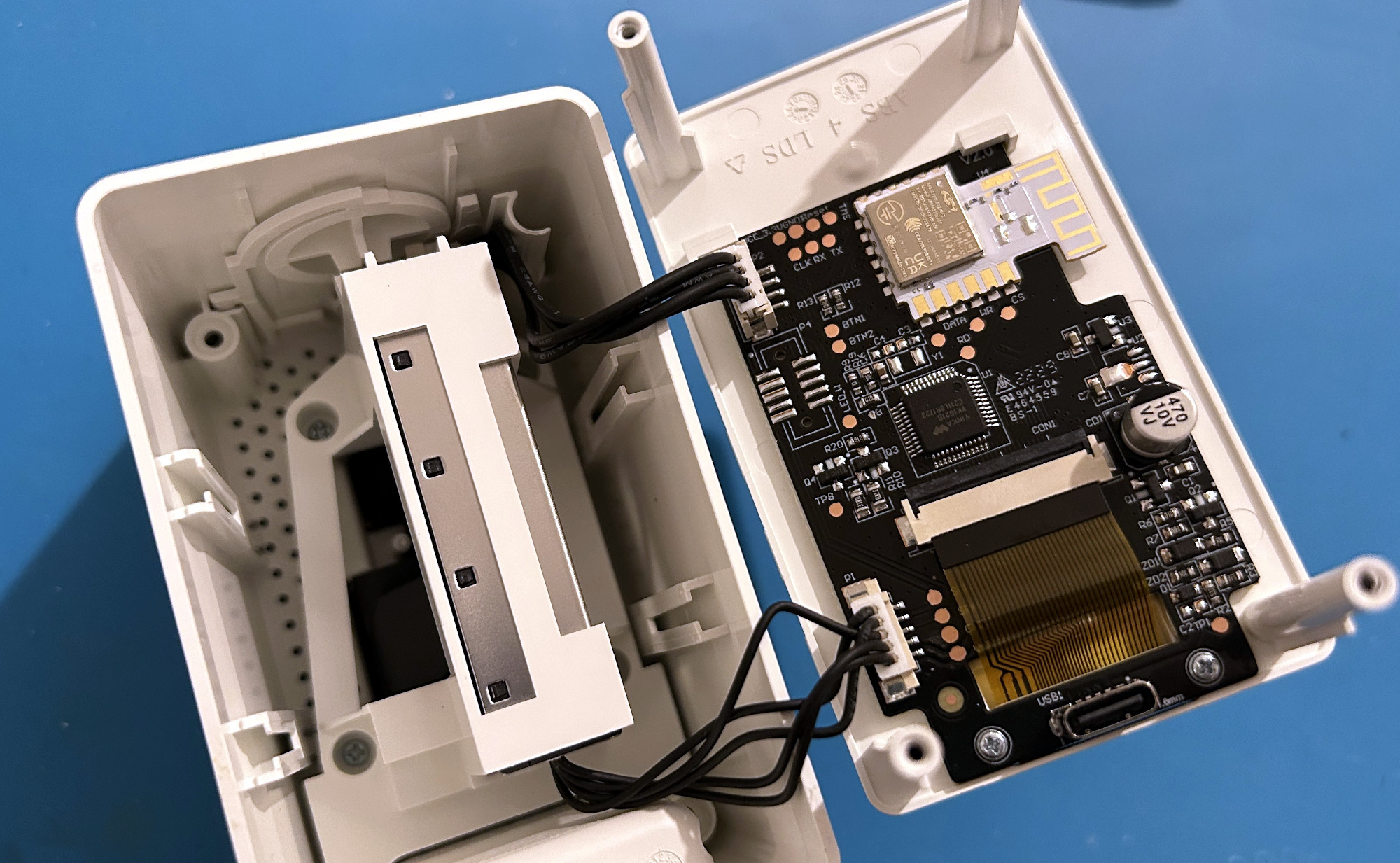 Taking Apart IKEA’s Latest Air Quality Sensor | Hackaday