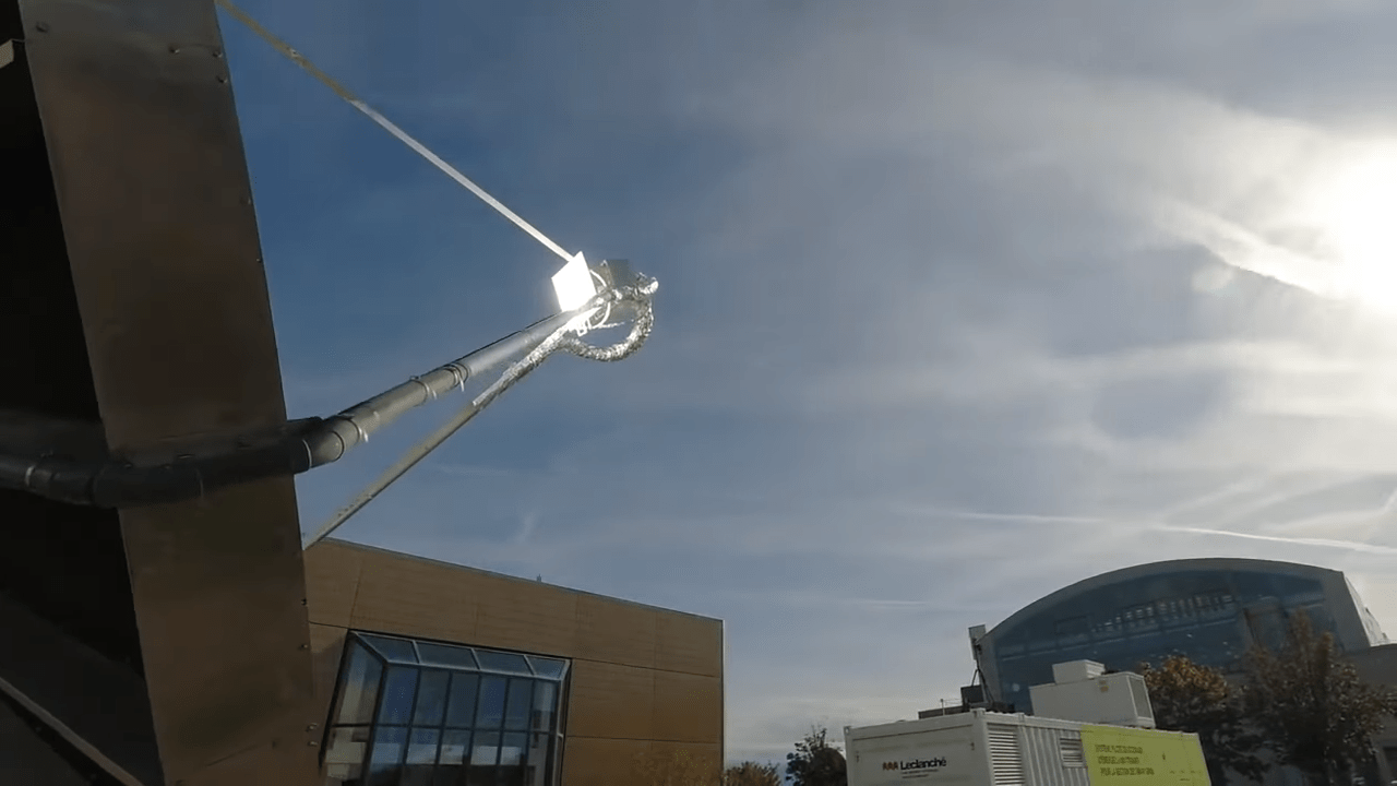 Making Hydrogen With Solar Energy, With Oxygen And Heat A Bonus | Hackaday