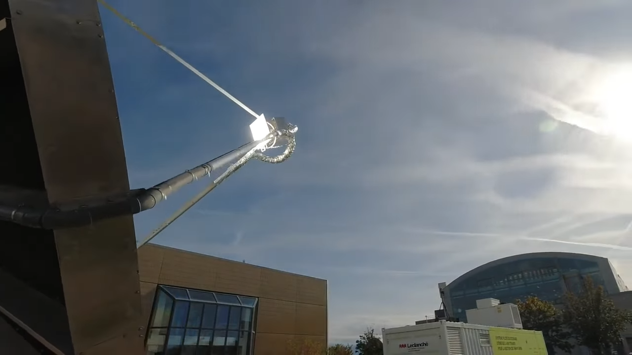 Making Hydrogen With Solar Energy, With Oxygen And Heat A Bonus | Hackaday