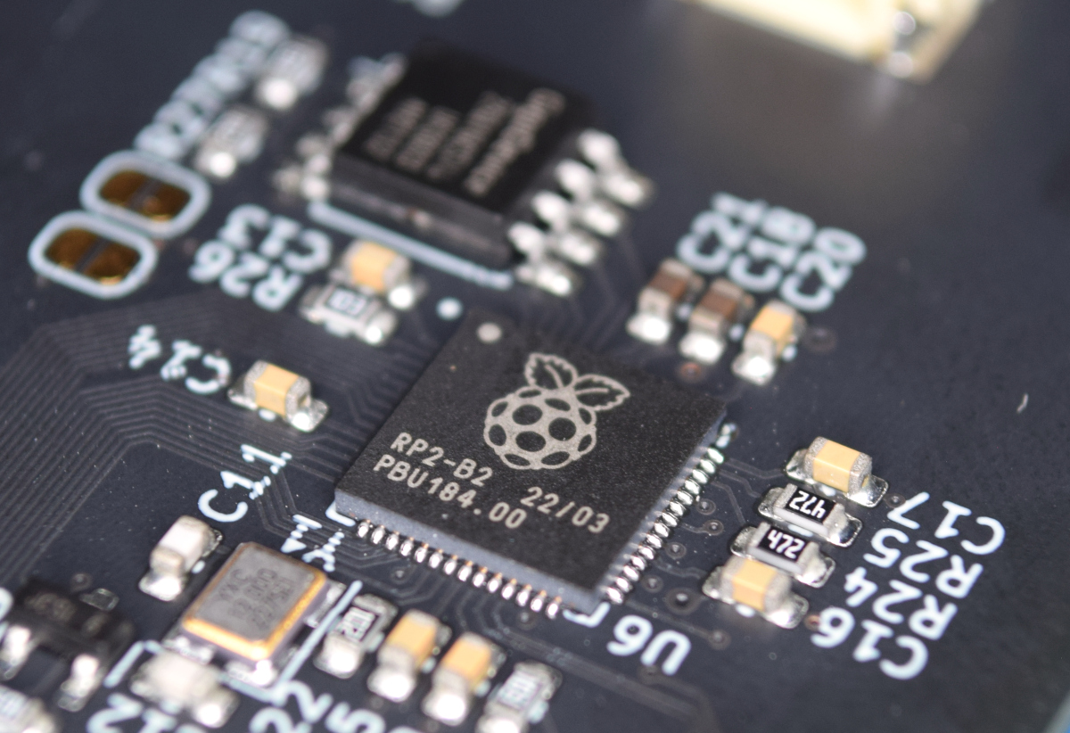 Review: Beepy, A Palm-sized Linux Hacking Playground | Hackaday