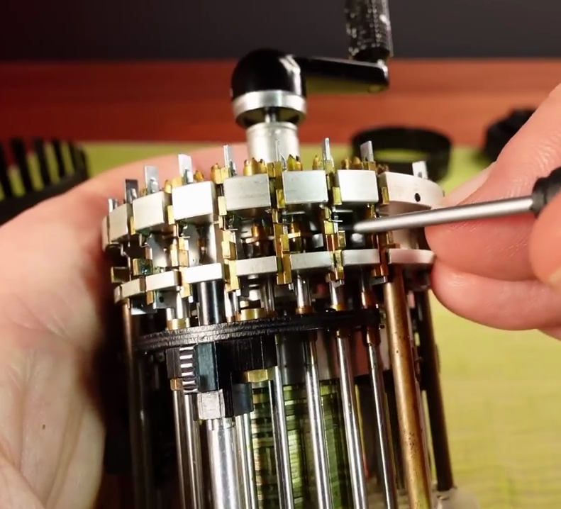 Opening A Curta — With Great Care | Hackaday