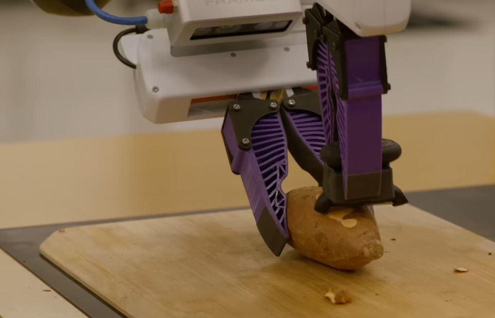 Humans And Balloon Hands Help Bots Make Breakfast | Hackaday
