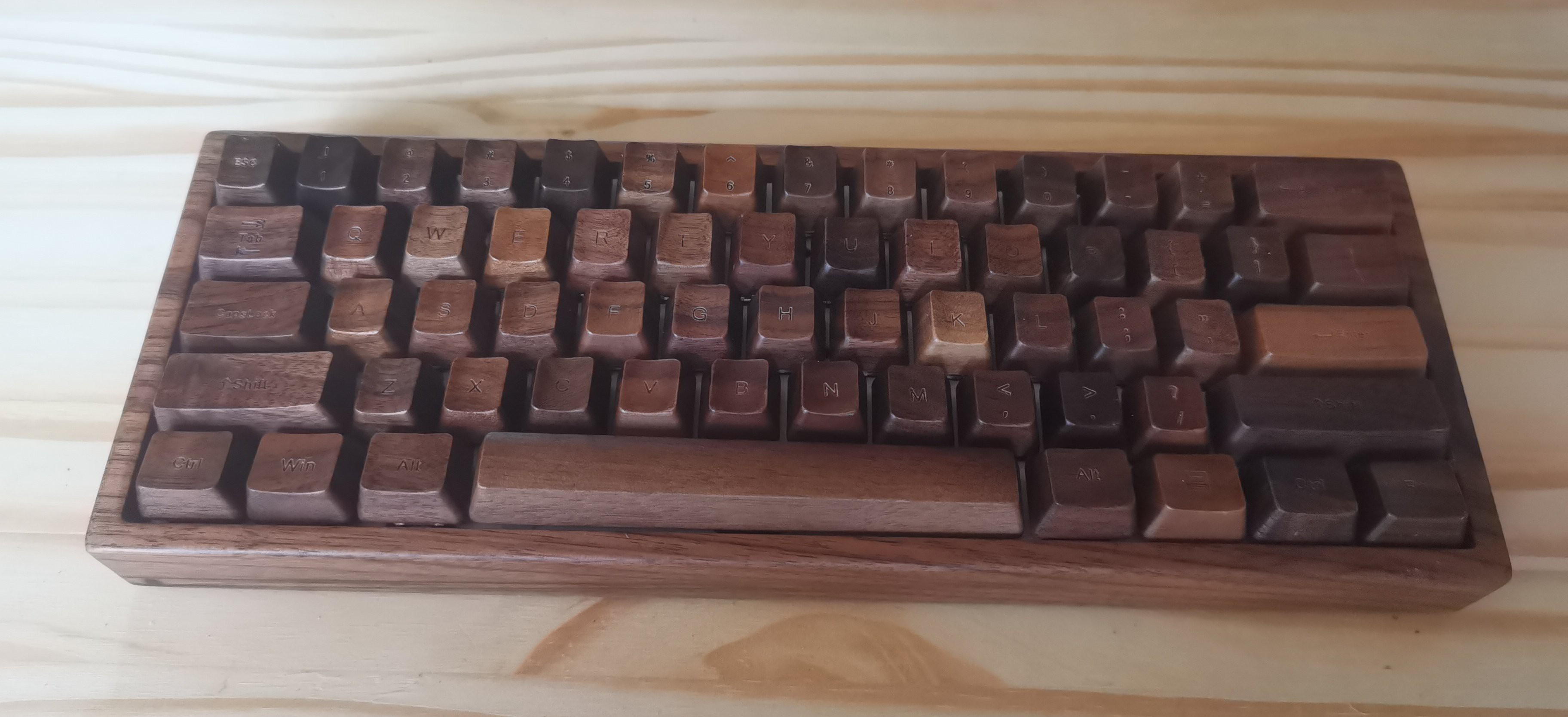 Wooden Keyboard | Hackaday